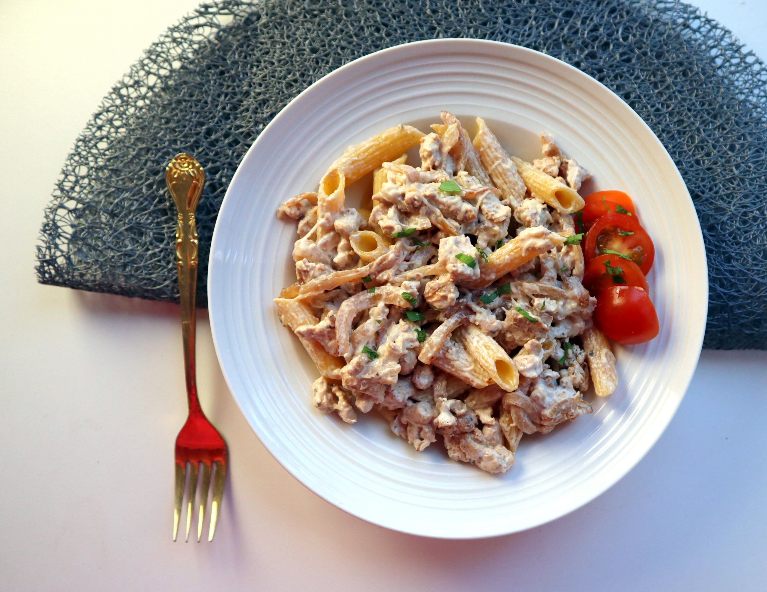 Kristine Aure – RASK KREMET KYLLINGPASTA